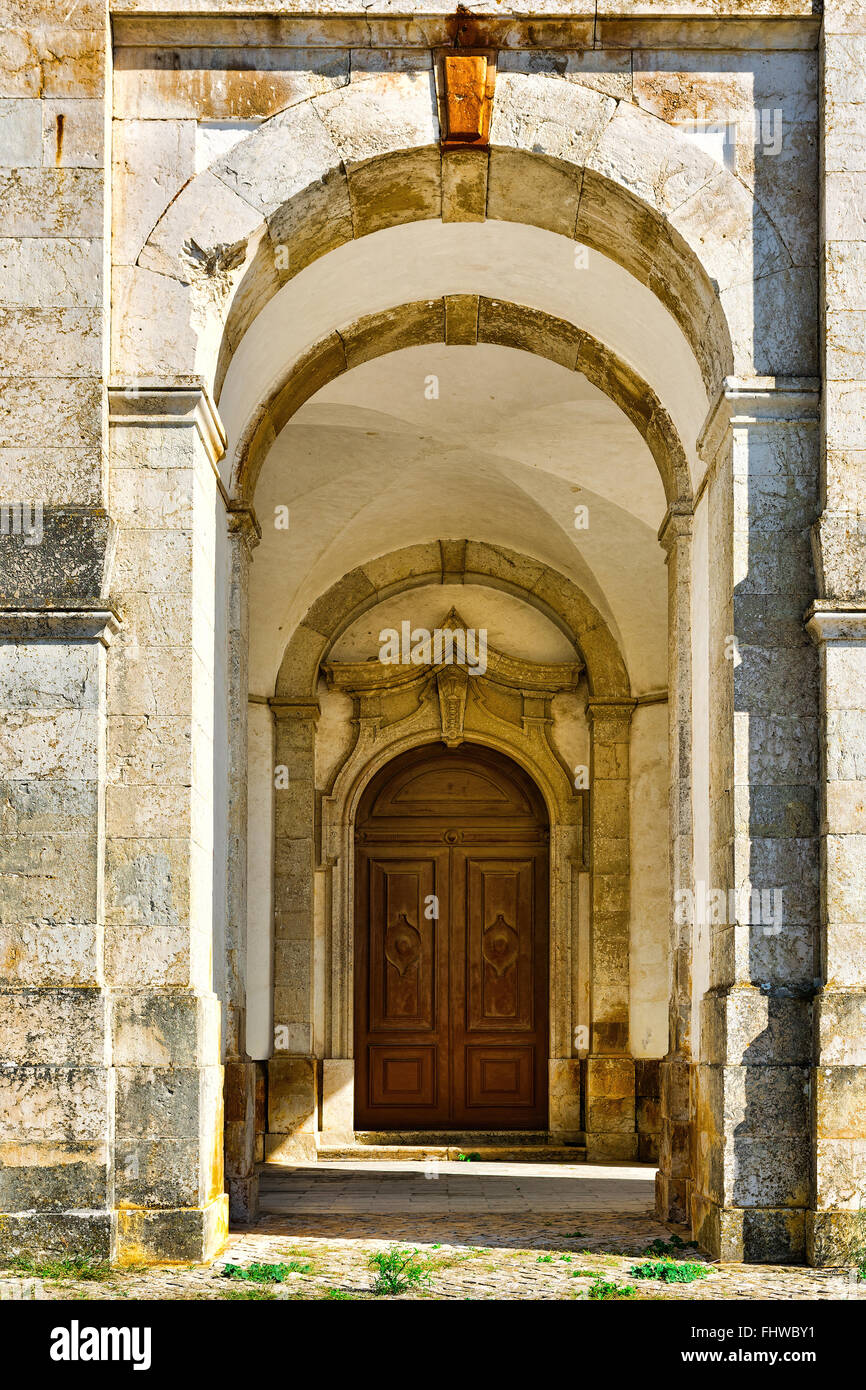 Decorated entrance door renaissance building hi-res stock photography ...