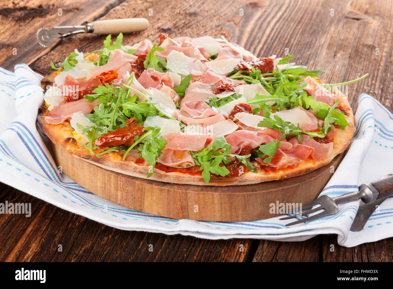 Culinary pizza eating Stock Photo - Alamy
