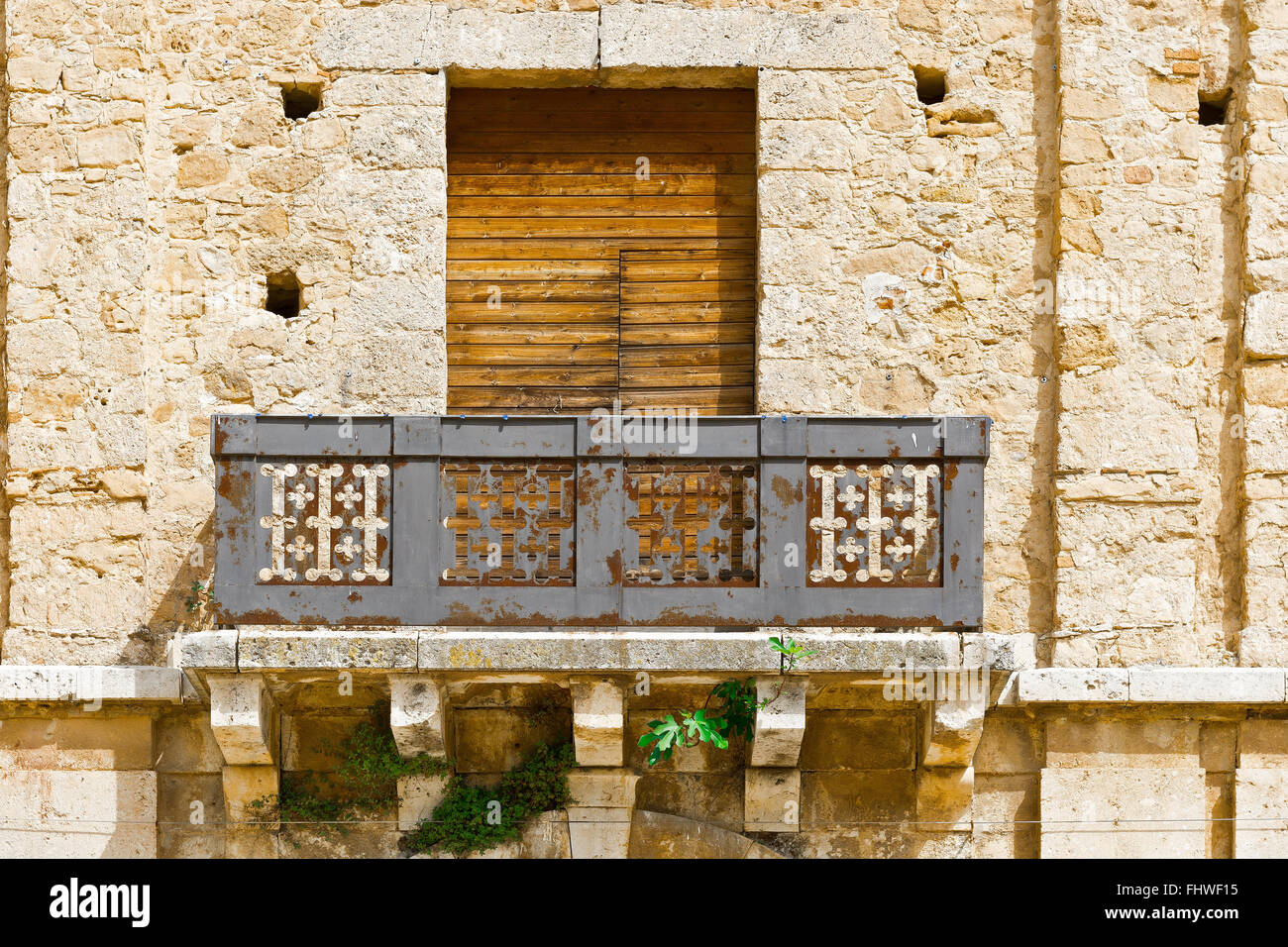 Italian style balcony hi-res stock photography and images - Alamy
