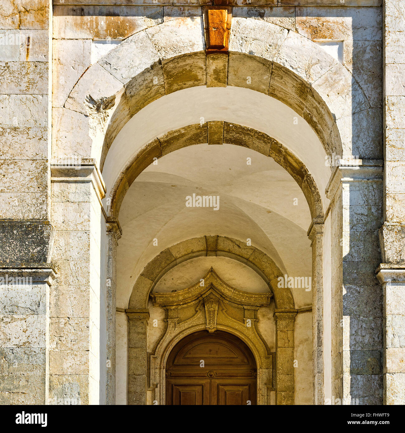 Decorated entrance door renaissance building hi-res stock photography ...