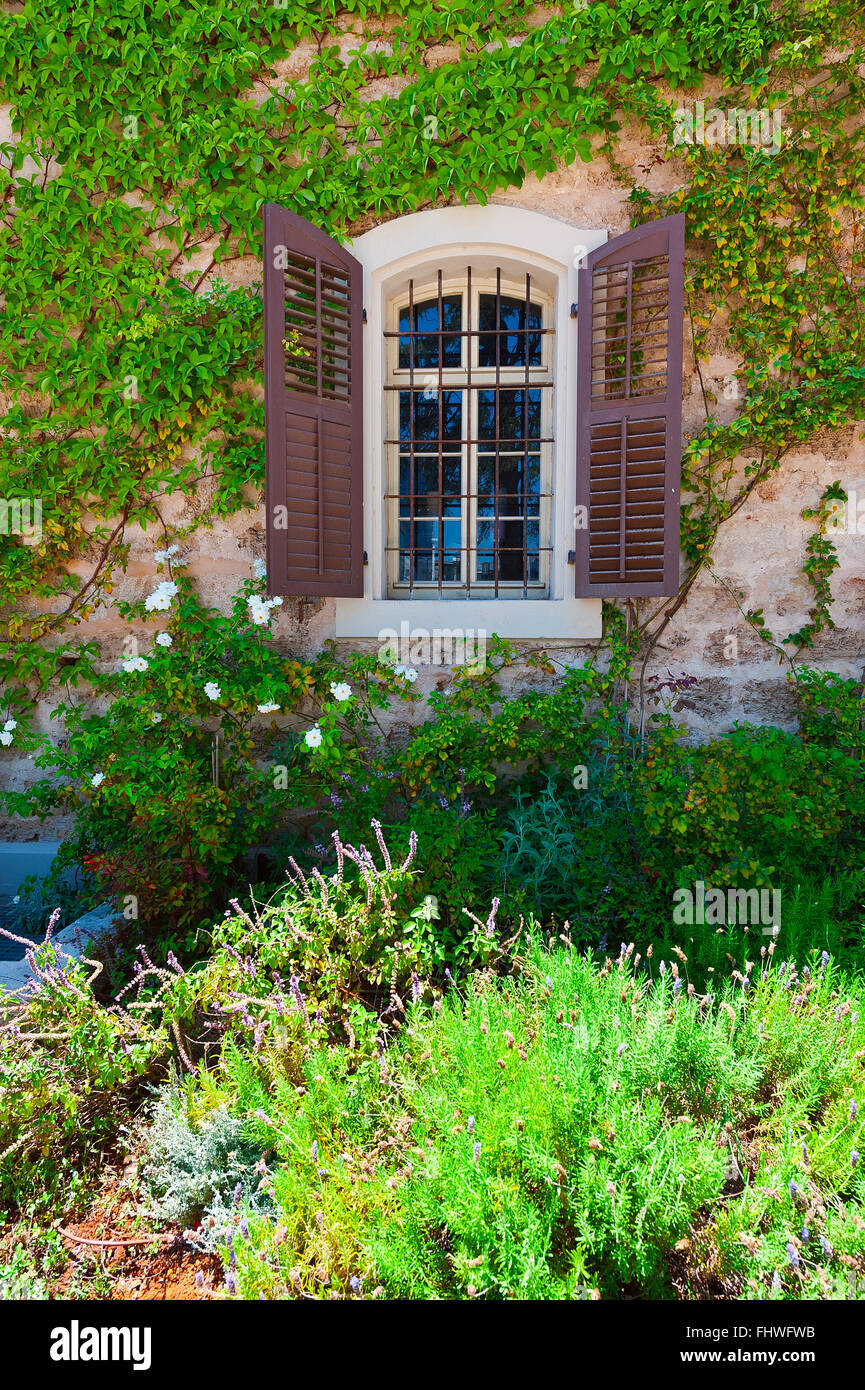 Open shutter land hi-res stock photography and images - Alamy