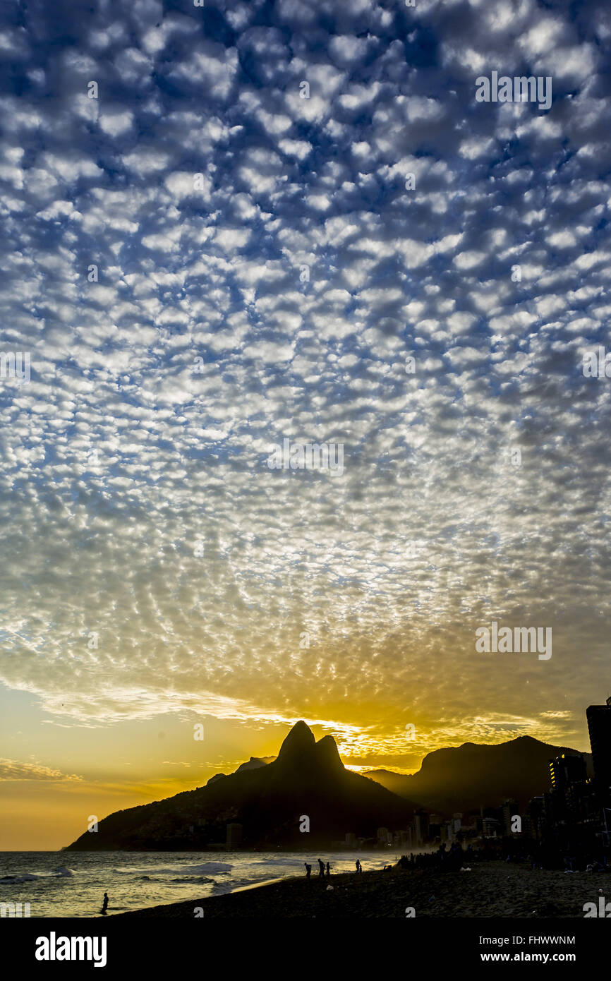 Sunsets at Ipanema Beach with Dois Incidental Brothers - southern city ...