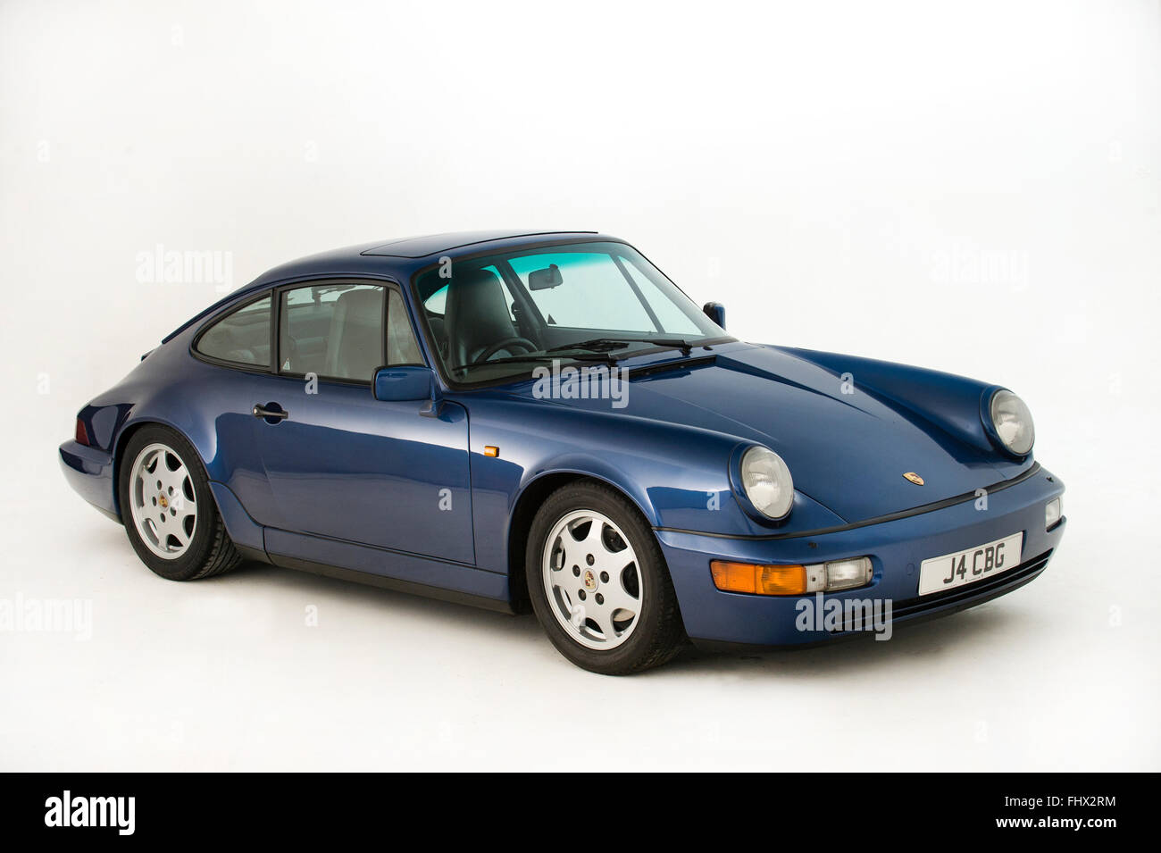 Blue porsche hi-res stock photography and images - Alamy