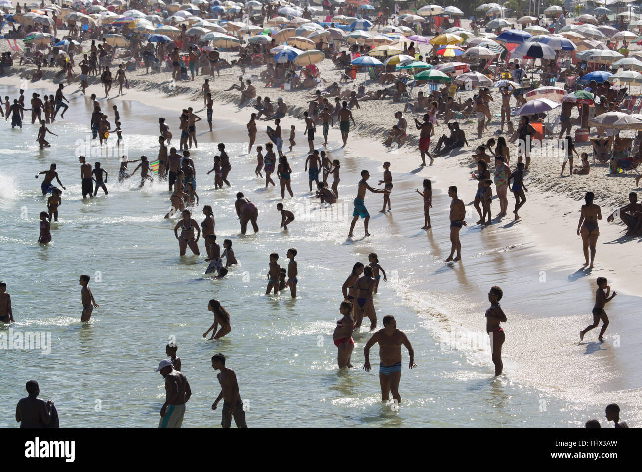 Zone de parasol hi-res stock photography and images - Alamy