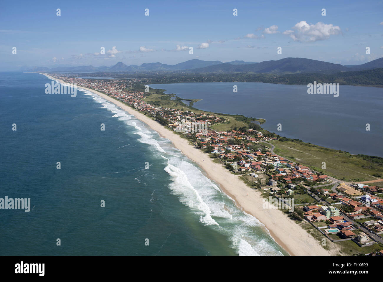 Praia da lagoa hi-res stock photography and images - Alamy