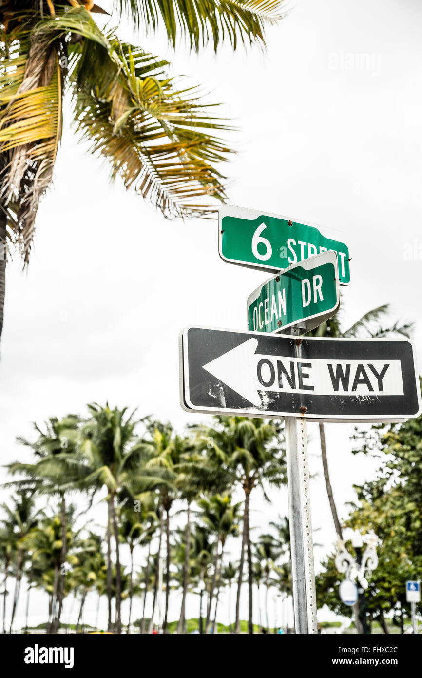 Miami road sign hi-res stock photography and images - Alamy