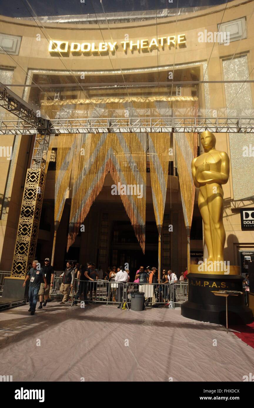 Red carpet oscars 2016 hi-res stock photography and images - Alamy