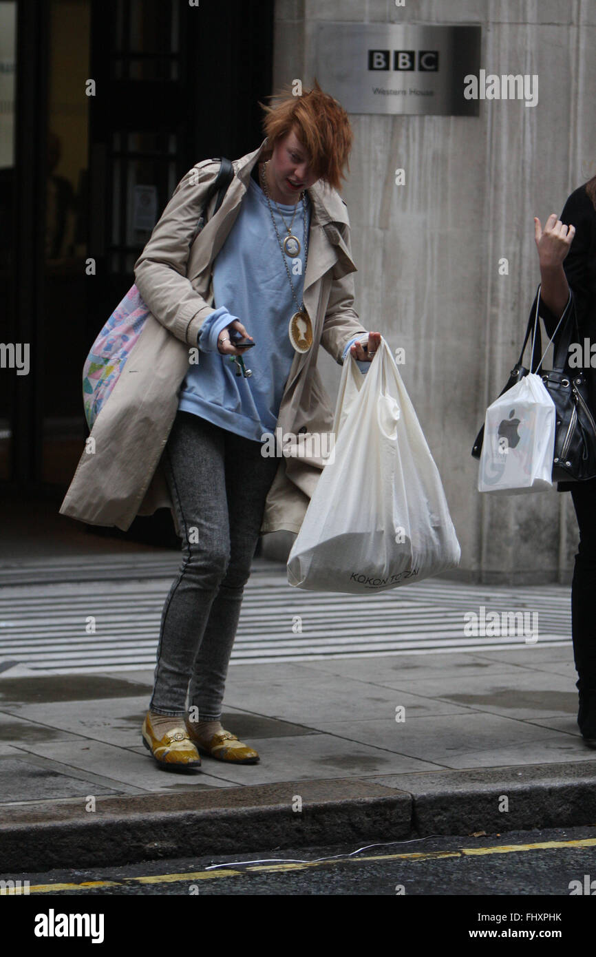 Elly jackson hi-res stock photography and images - Alamy