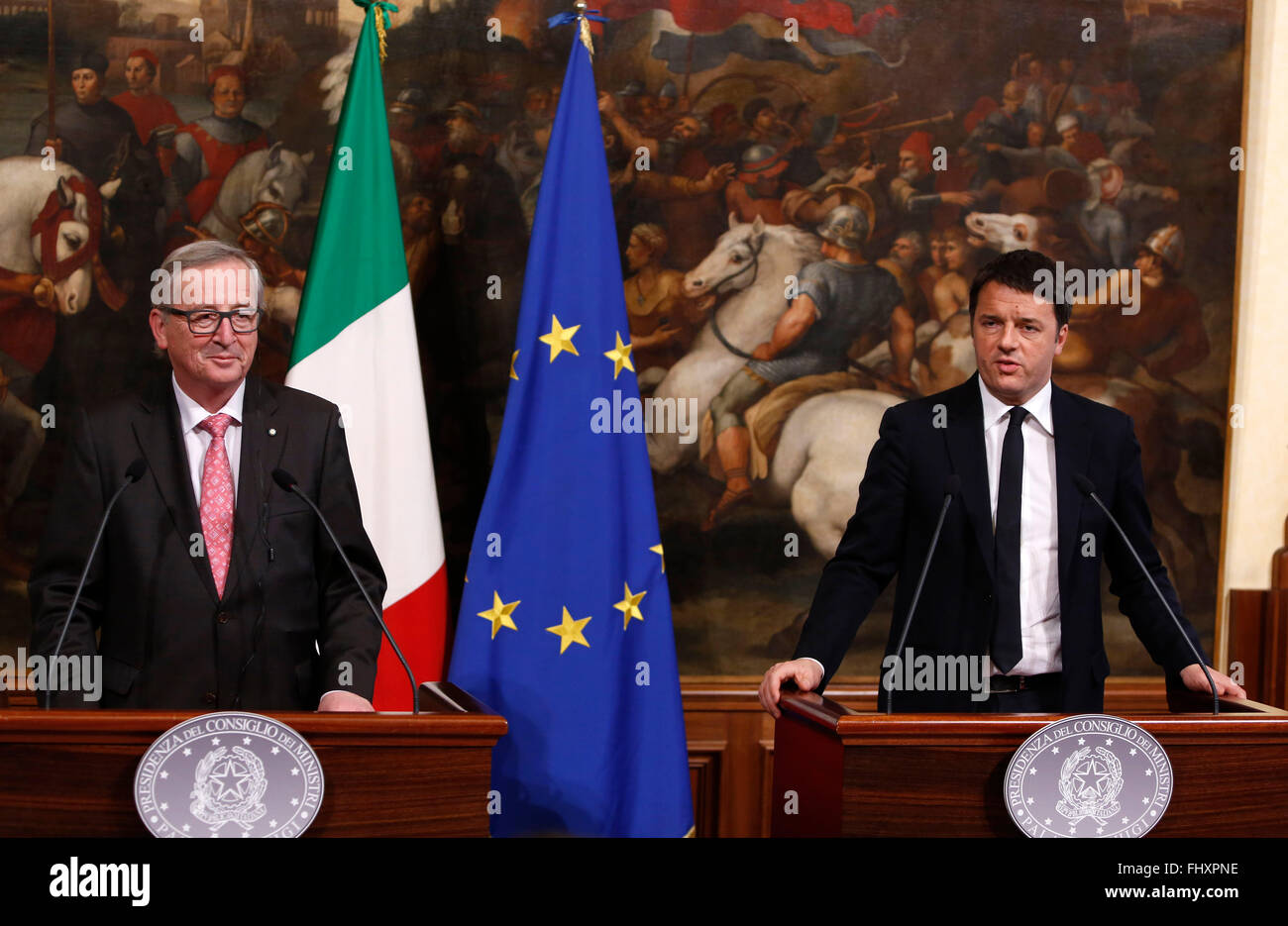 European Commission's President Jean-Claude Juncker, left, and Italian ...