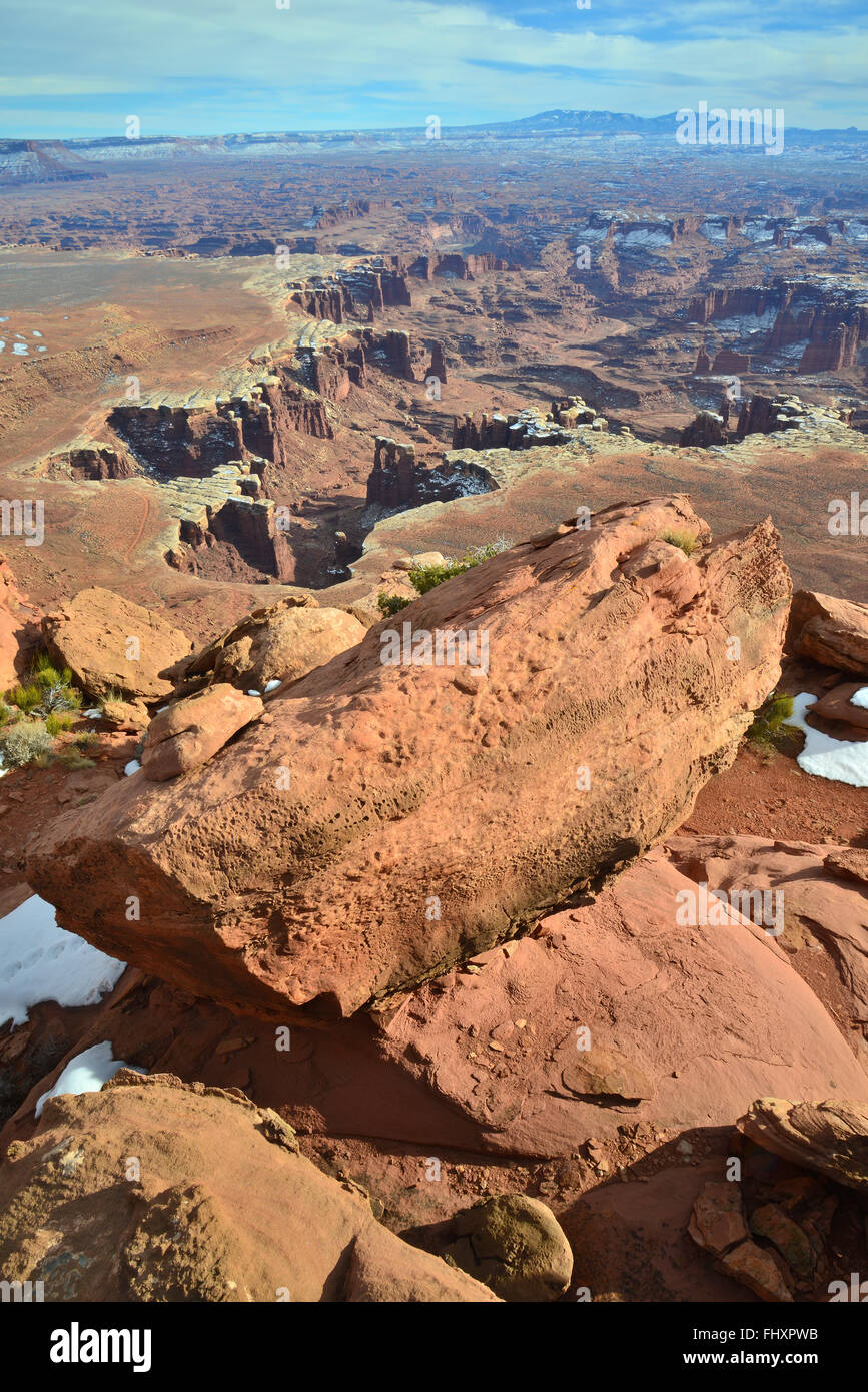 View along White Rim Overlook Trail in Island of the Sky District in ...