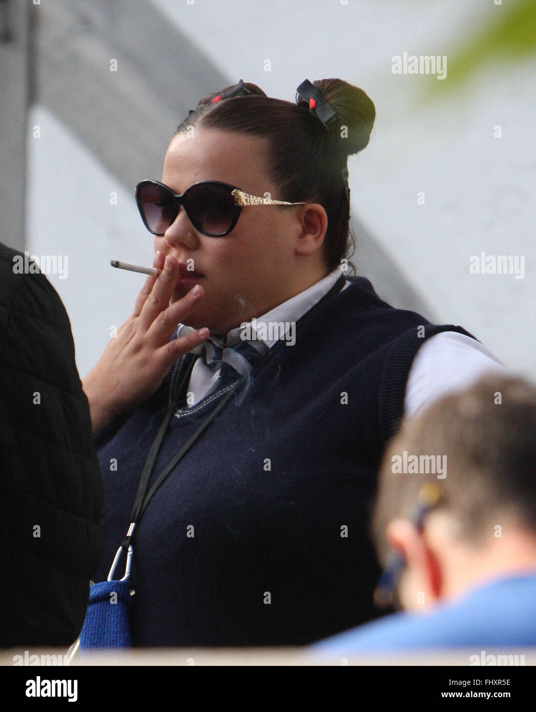 Anna Kendrick Smoking Cigs