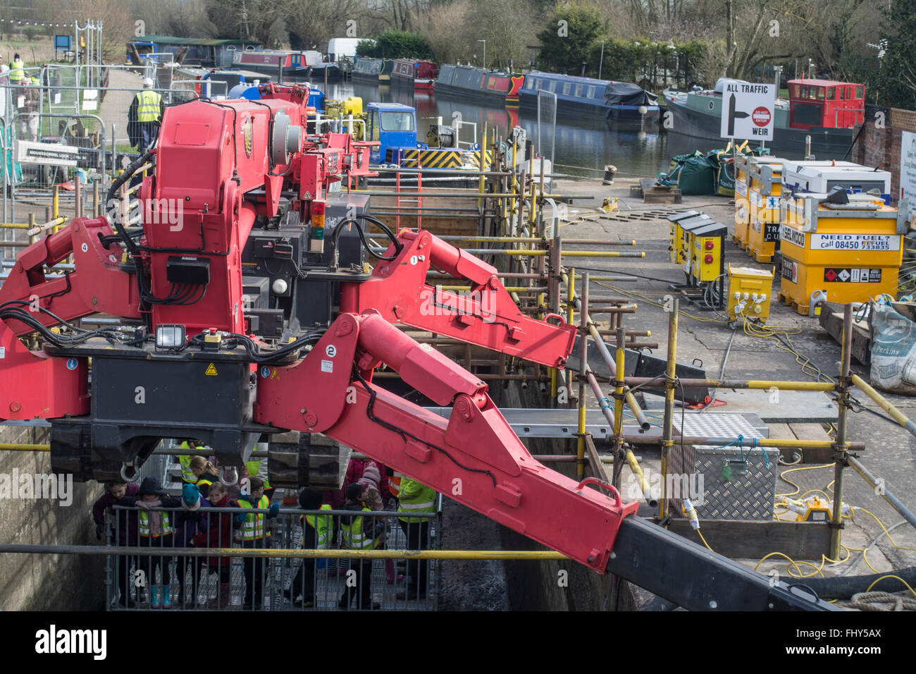 Canal & River Trust Carry out Gate Replacement Works at Lock 50 ...