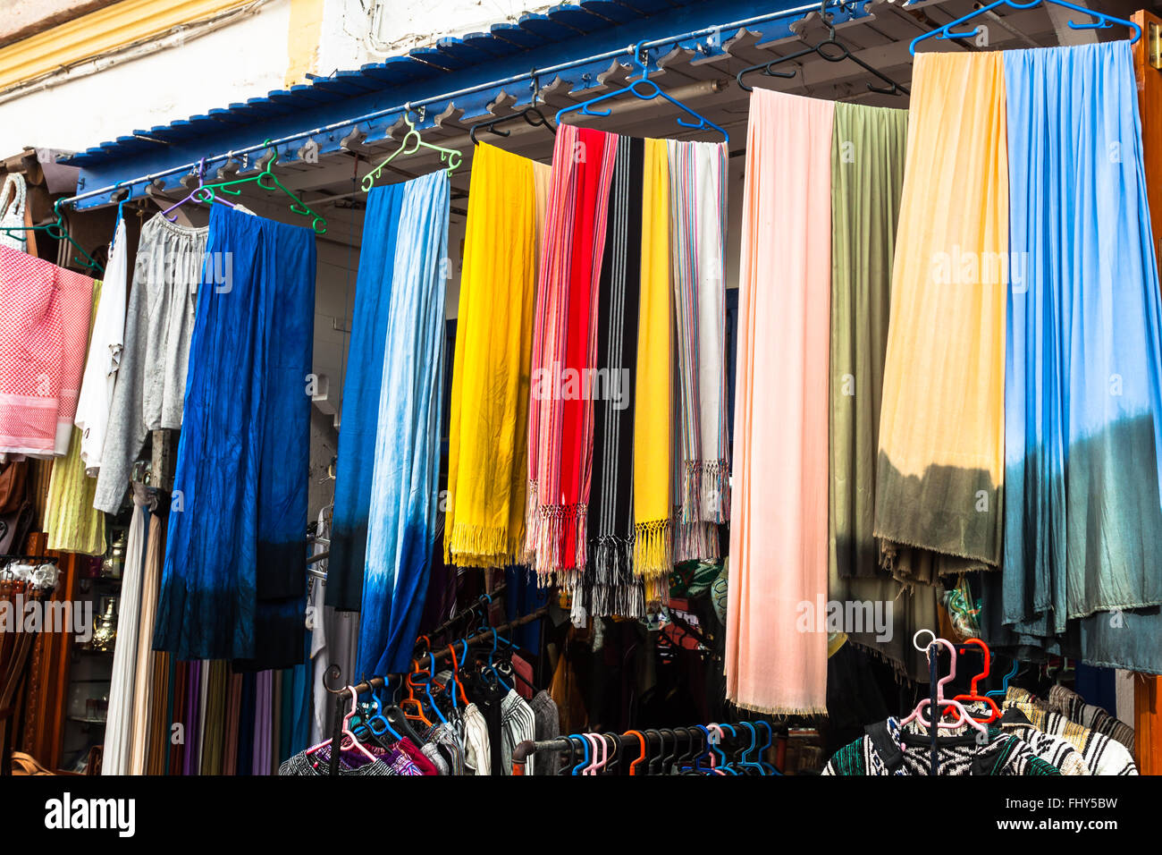 Old Medina souk Fez, artisan shop of colorful moroccan leather, Fez ...