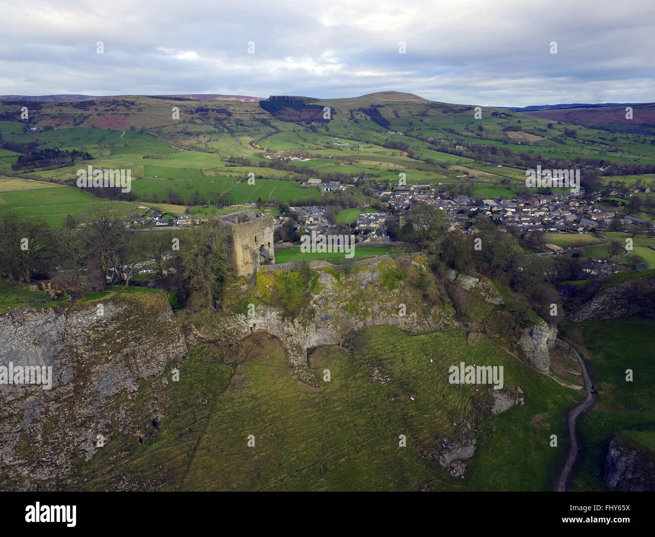 Castleton Peveril Castle Peak District Derbyshire Stock Photo - Alamy
