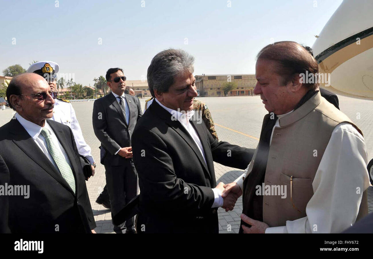 Governor of sindh hi-res stock photography and images - Alamy