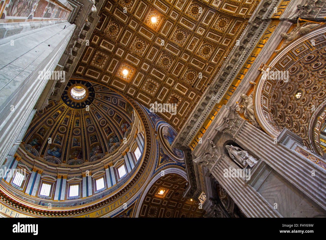 Basilique rome st peters hi-res stock photography and images - Alamy