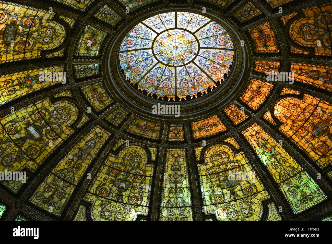 Stained glass dome in the Grand Army of the Republic Hall of the ...