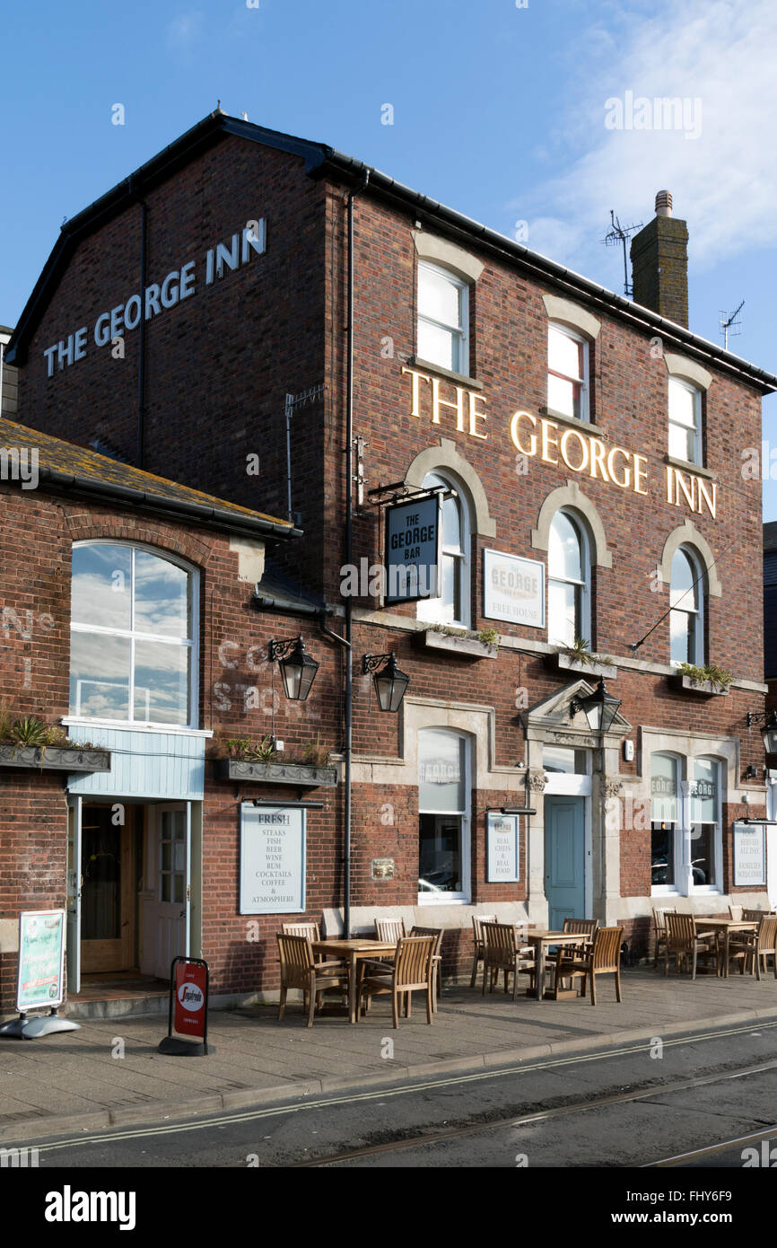 Royal george inn hi-res stock photography and images - Alamy