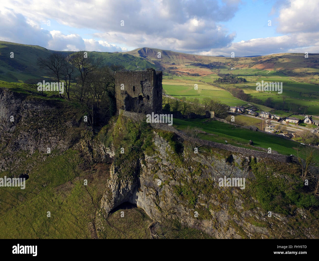 Castleton Peveril Castle Peak District Derbyshire Stock Photo - Alamy