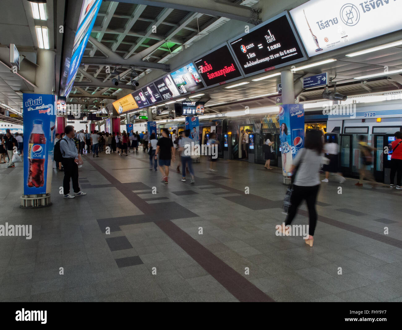 Passengers changing trains at Siam station BMT bangkok thailand Stock ...