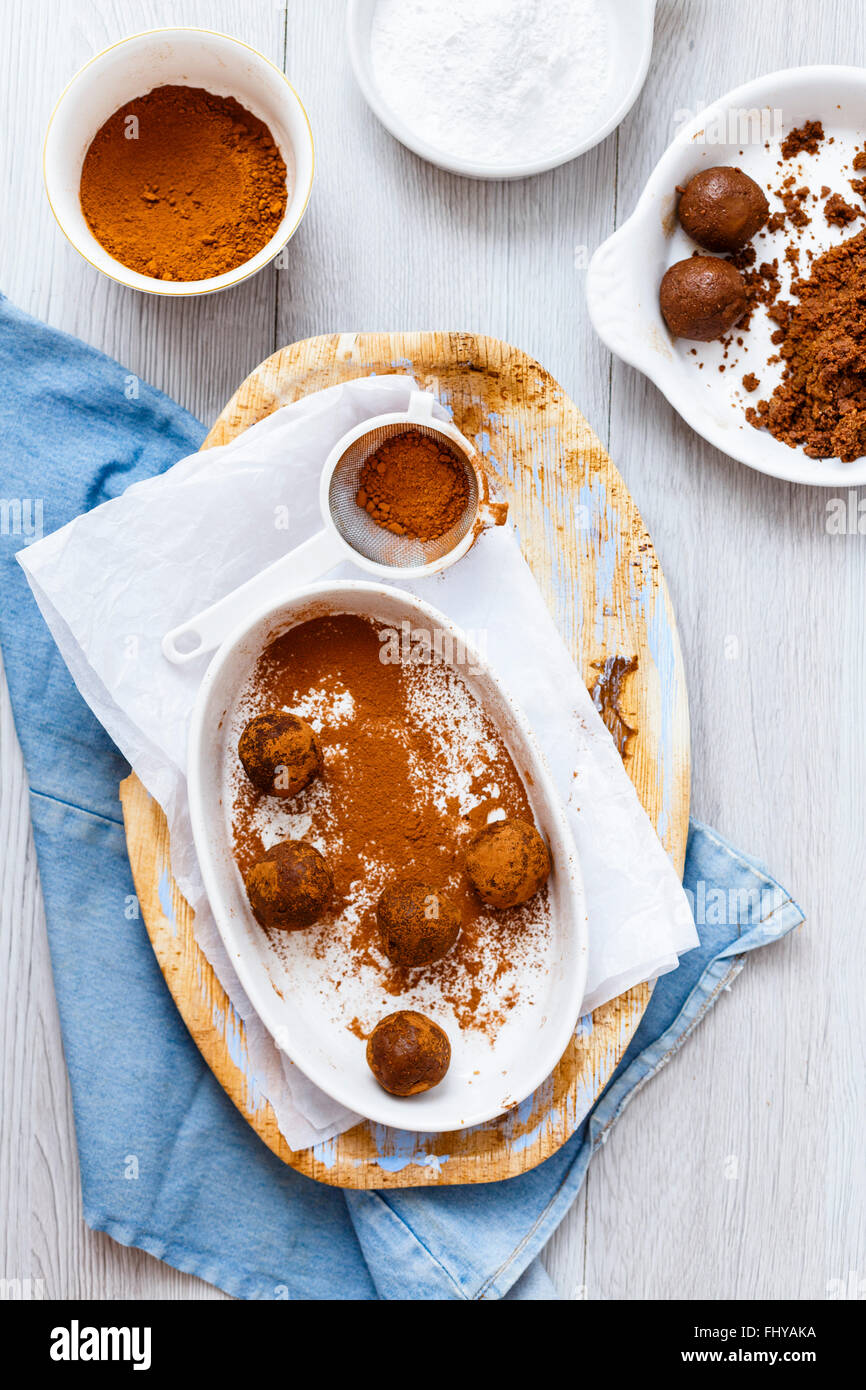 Cake Crumble Chocolate Truffles Stock Photo - Alamy