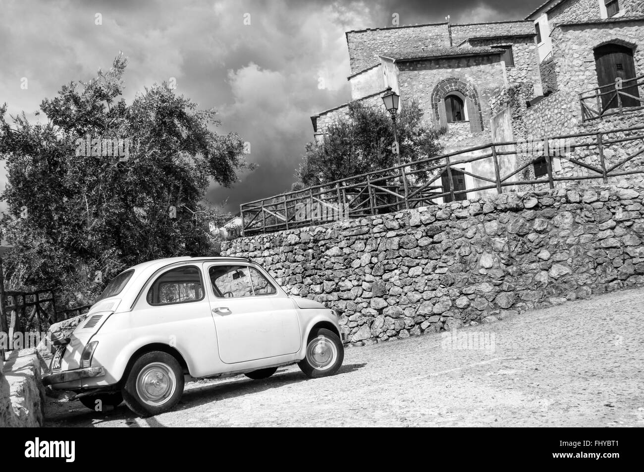 Car in italy hi-res stock photography and images - Alamy