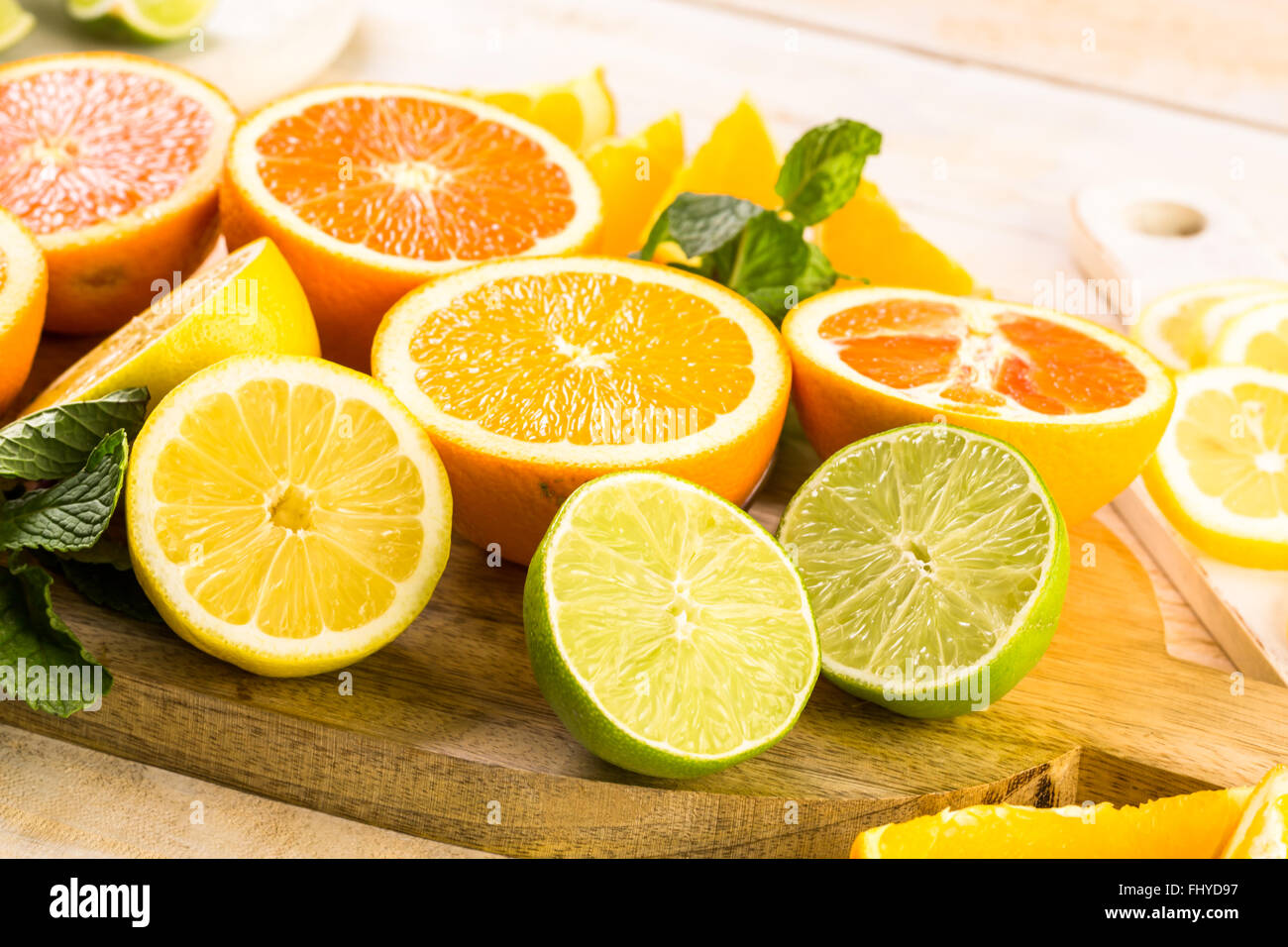 Variety of citrus fruit including lemons, lines, grapefruits and oranges Stock Photo - Alamy