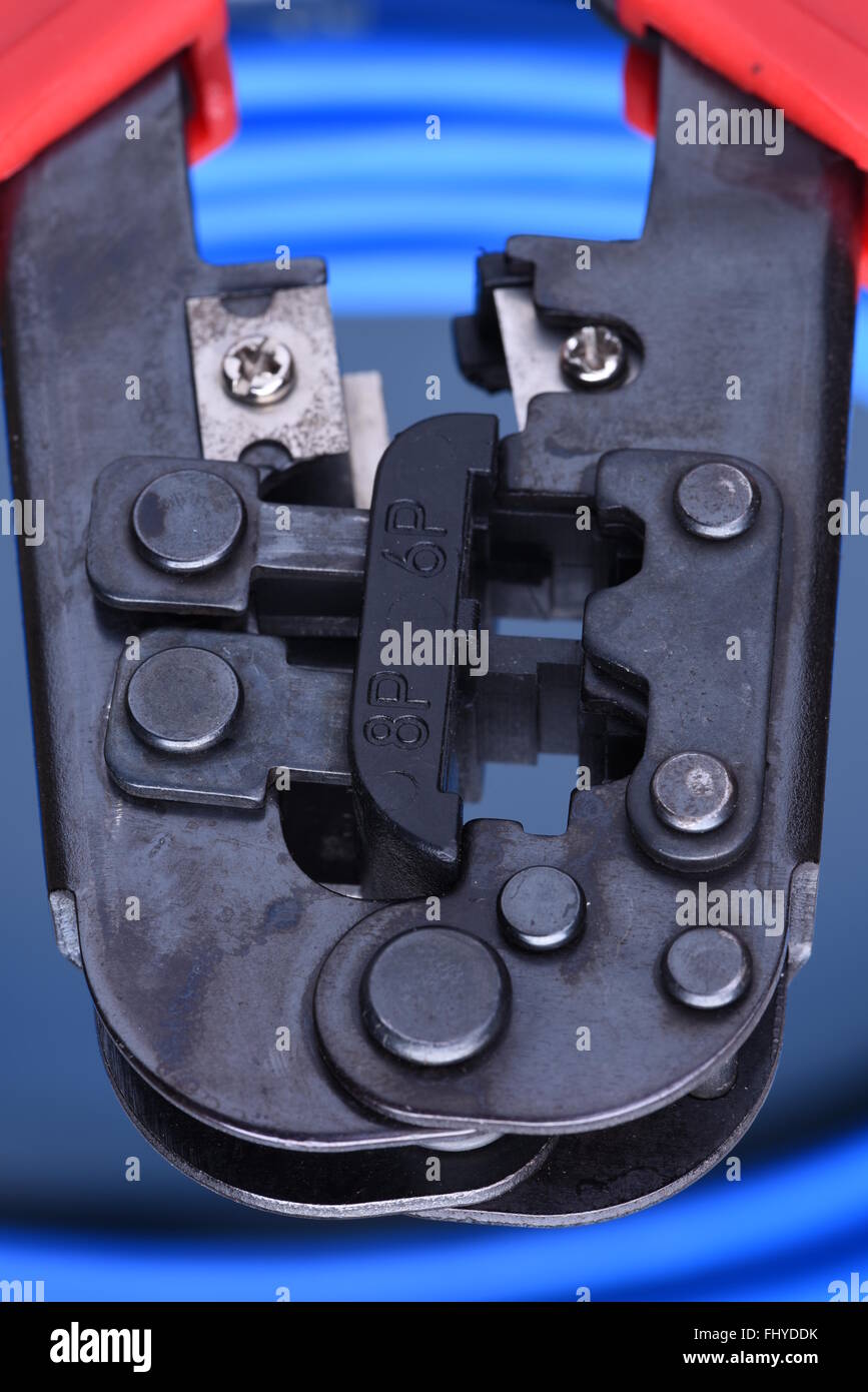 Electrical connector crimping tool hi-res stock photography and images ...