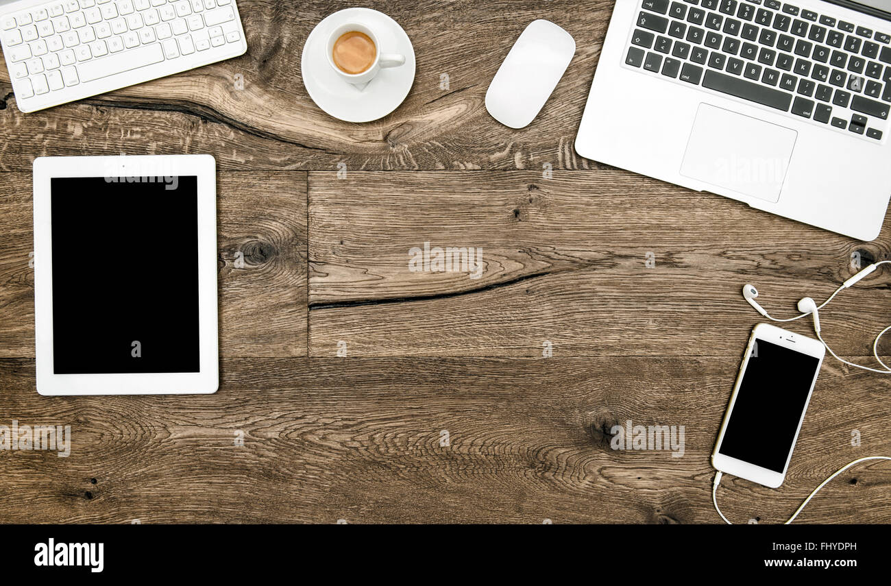 Office table with pc hi-res stock photography and images - Alamy