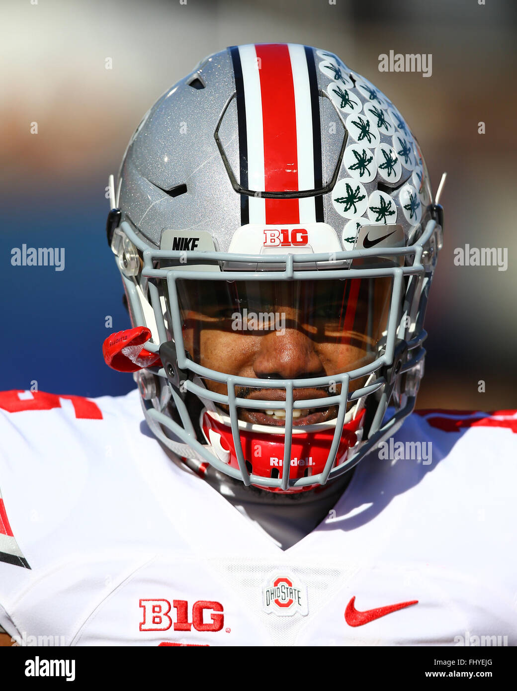 Ohio State Buckeyes running back Ezekiel Elliott (15) is seen during an ...