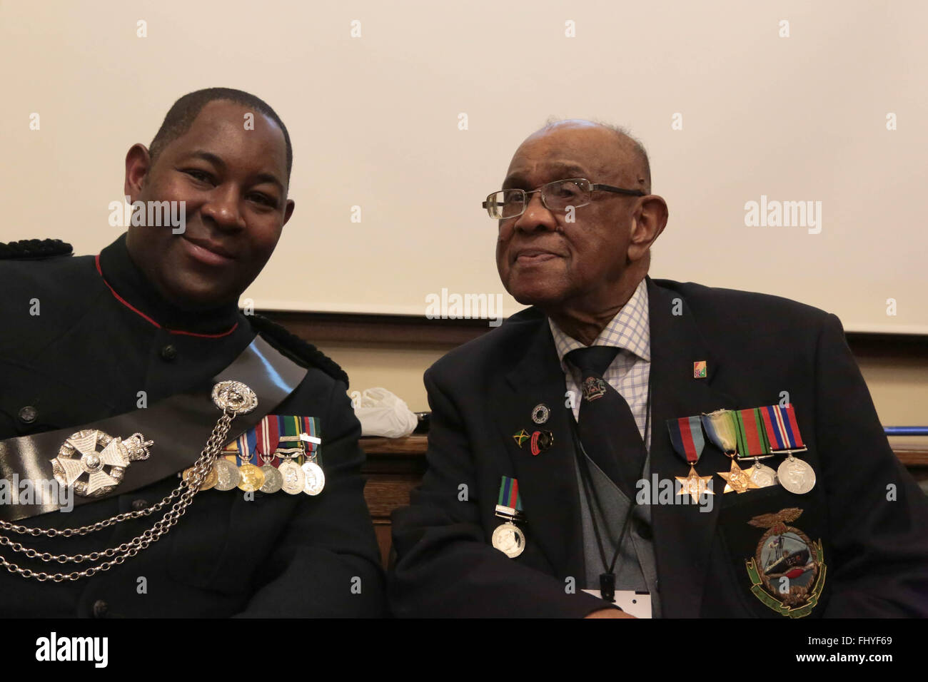 Major larry davis hi-res stock photography and images - Alamy