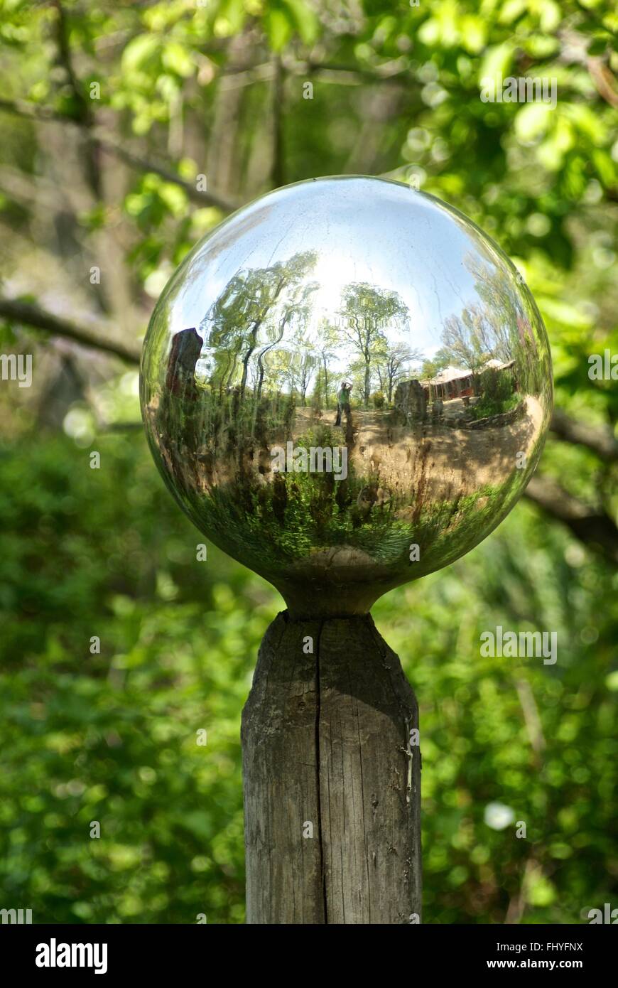 Reflective sphere hi-res stock photography and images - Alamy