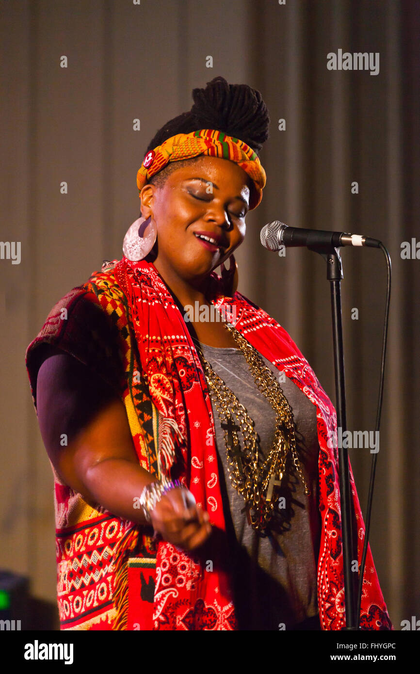 Lisa harris hi-res stock photography and images - Alamy