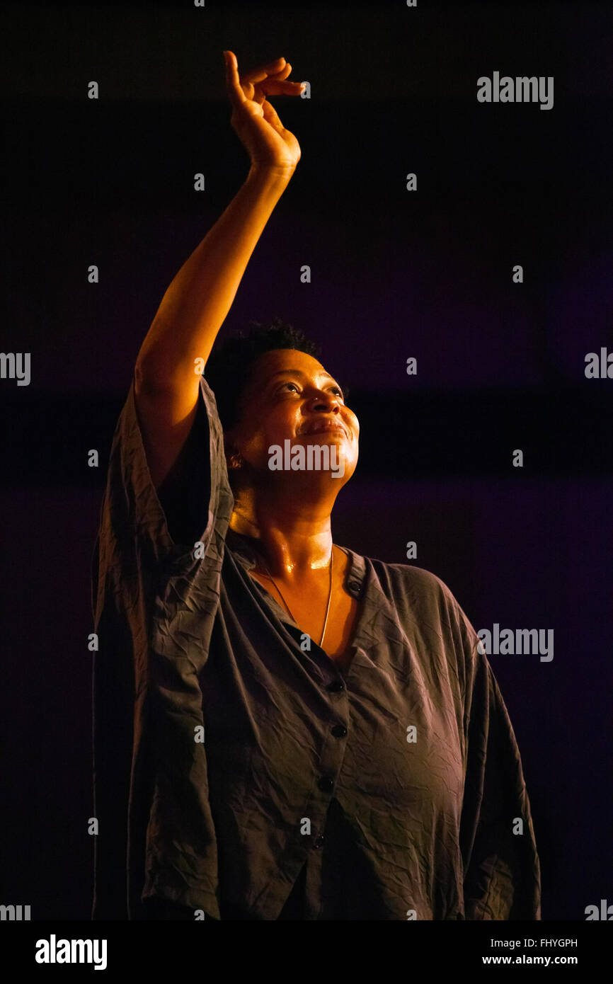 LISA FISCHER sings with GRAND BATON in the Night Club at the MONTERY ...