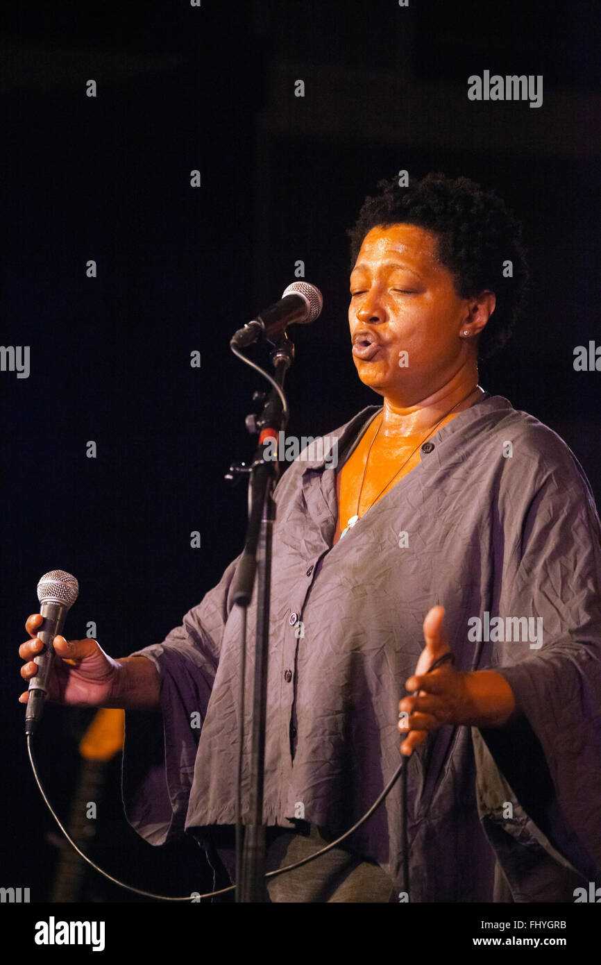 LISA FISCHER sings with GRAND BATON in the Night Club at the MONTERY ...