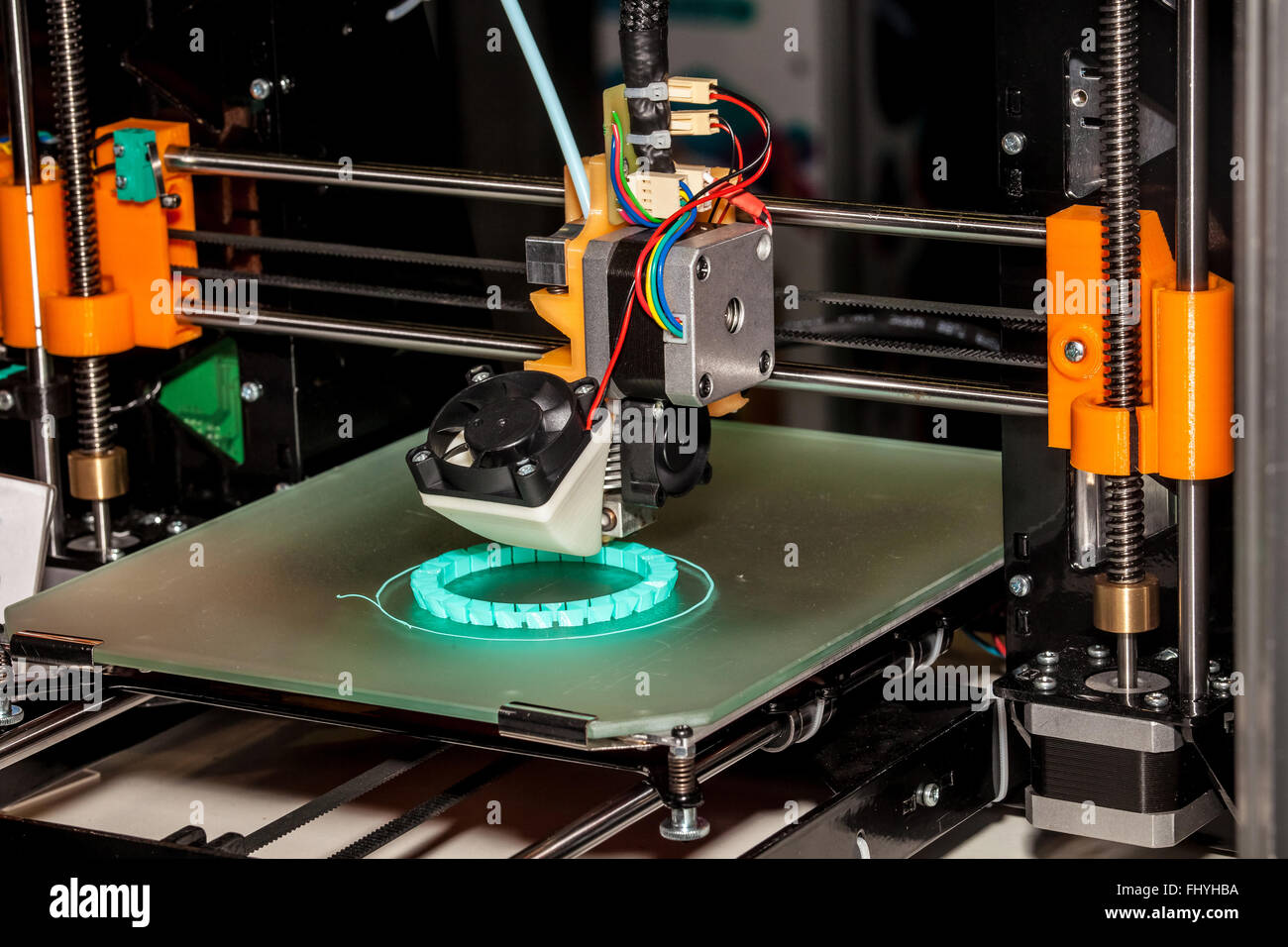 3D printer printing Stock Photo - Alamy