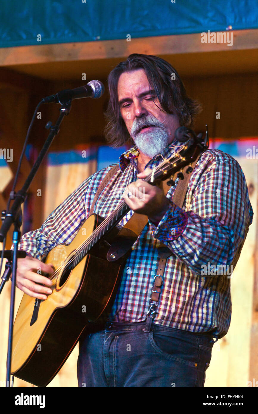 Darrell scott hi-res stock photography and images - Alamy