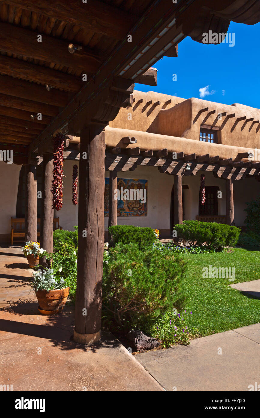 Courtyard of the NEW MEXICO MUSEUM OF ART - SANTA FE, NEW MEXICO Stock ...