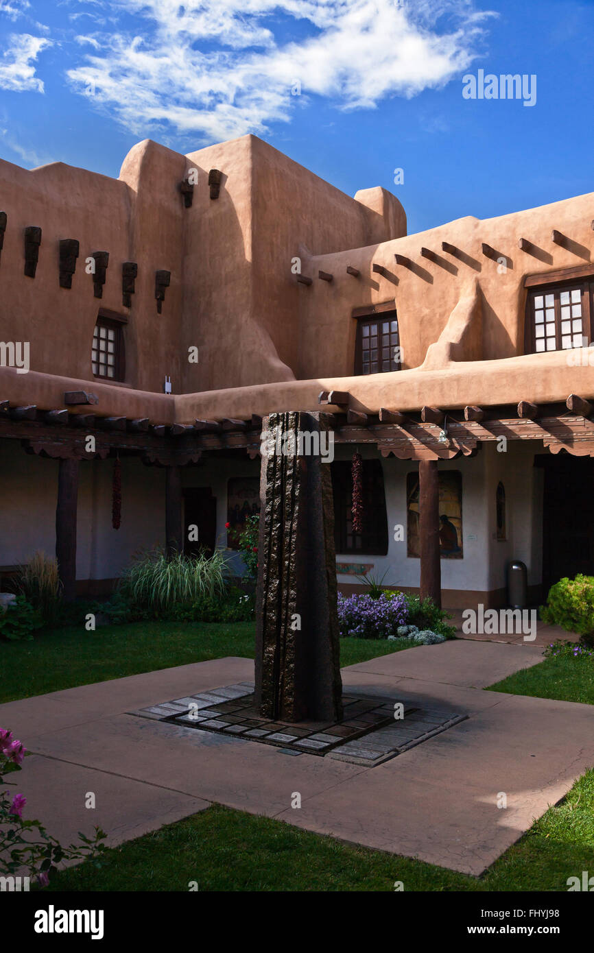 Courtyard of the NEW MEXICO MUSEUM OF ART - SANTA FE, NEW MEXICO Stock ...