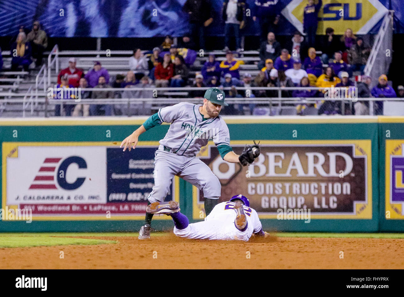 Baton Rouge, LA, USA. 26th Feb, 2016. LSU Tigers infielder Cole Freeman ...