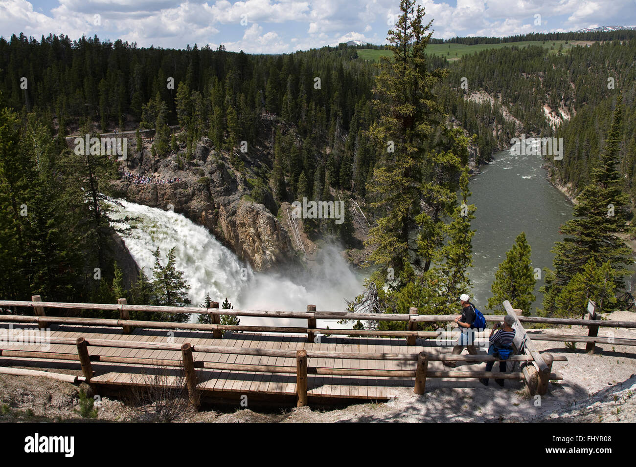 OVERLOOK and the UPPER YELLOWSTONE FALLS and the YELLOWSTONE RIVER - YELLOWSTONE NATIONAL PARK ...