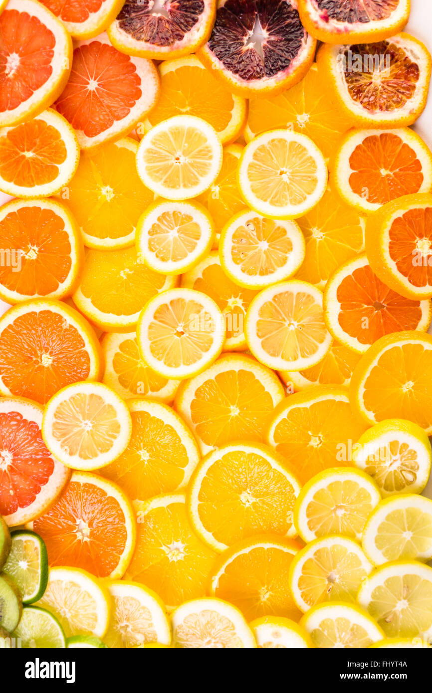 Variety of citrus fruit including lemons, lines, grapefruits and oranges Stock Photo - Alamy