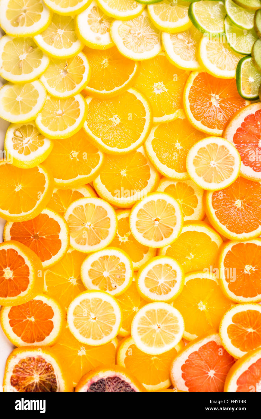 Variety of citrus fruit including lemons, lines, grapefruits and oranges Stock Photo - Alamy