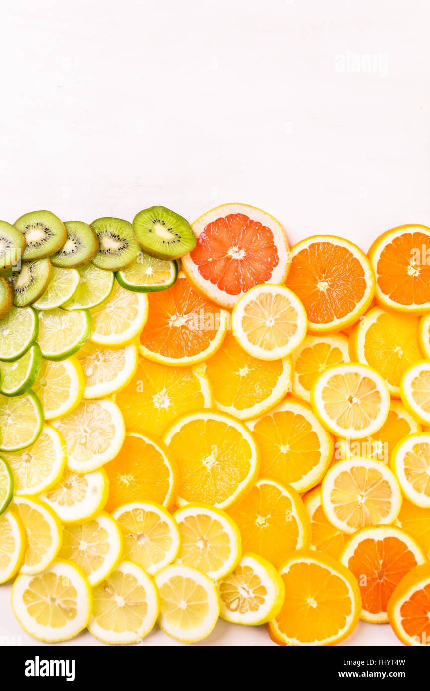 Variety of citrus fruit including lemons, lines, grapefruits and oranges Stock Photo - Alamy