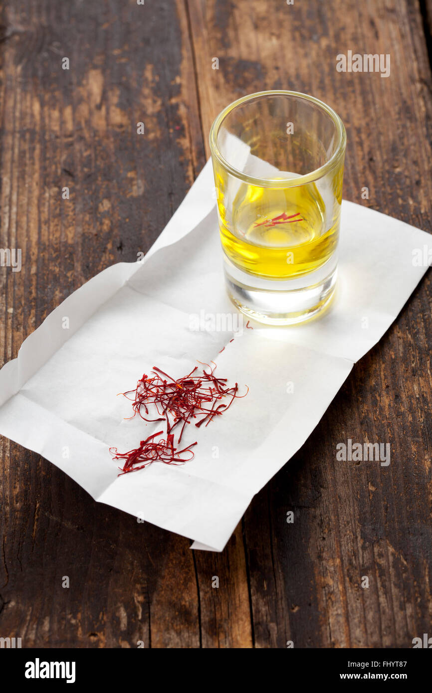 Glass threads hi-res stock photography and images - Alamy