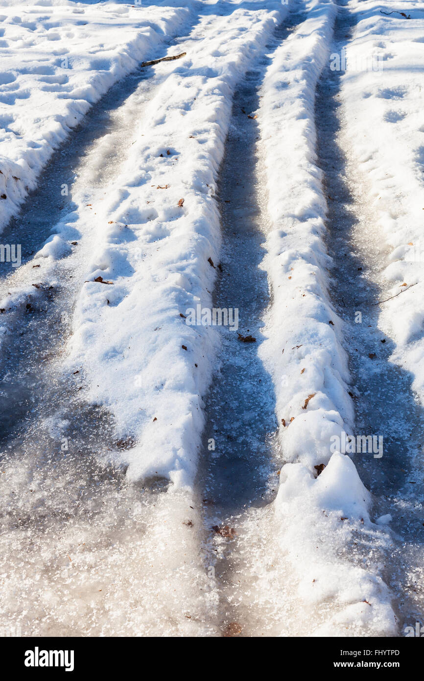Car snow winter melt spring hi-res stock photography and images - Alamy