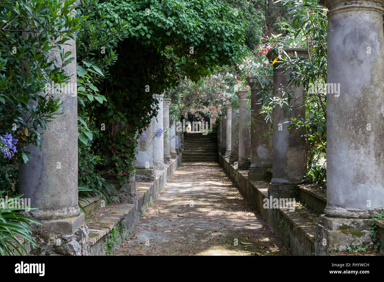 Secluded garden hi-res stock photography and images - Alamy