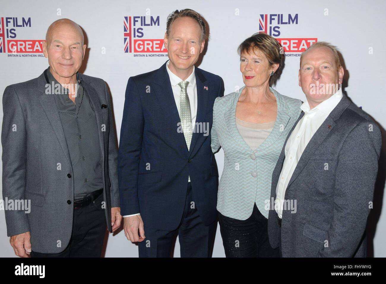 Celia imrie celebrity hi-res stock photography and images - Alamy