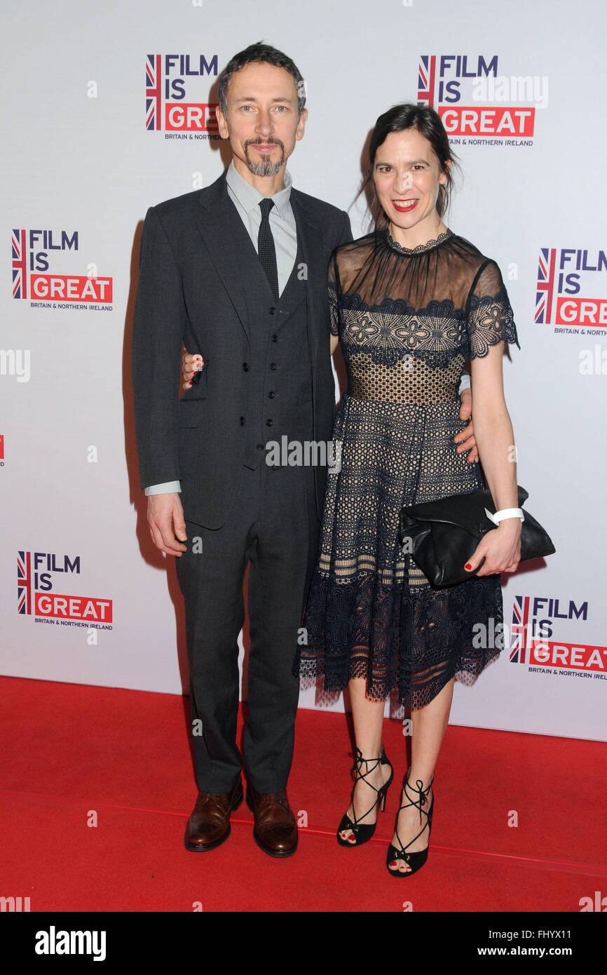 Stuart wilson actor hi-res stock photography and images - Alamy