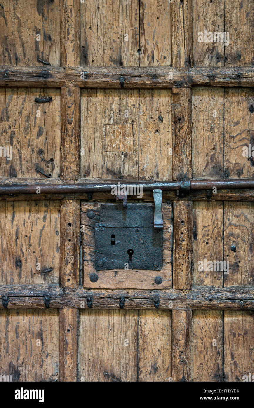 Medieval lock hi-res stock photography and images - Alamy